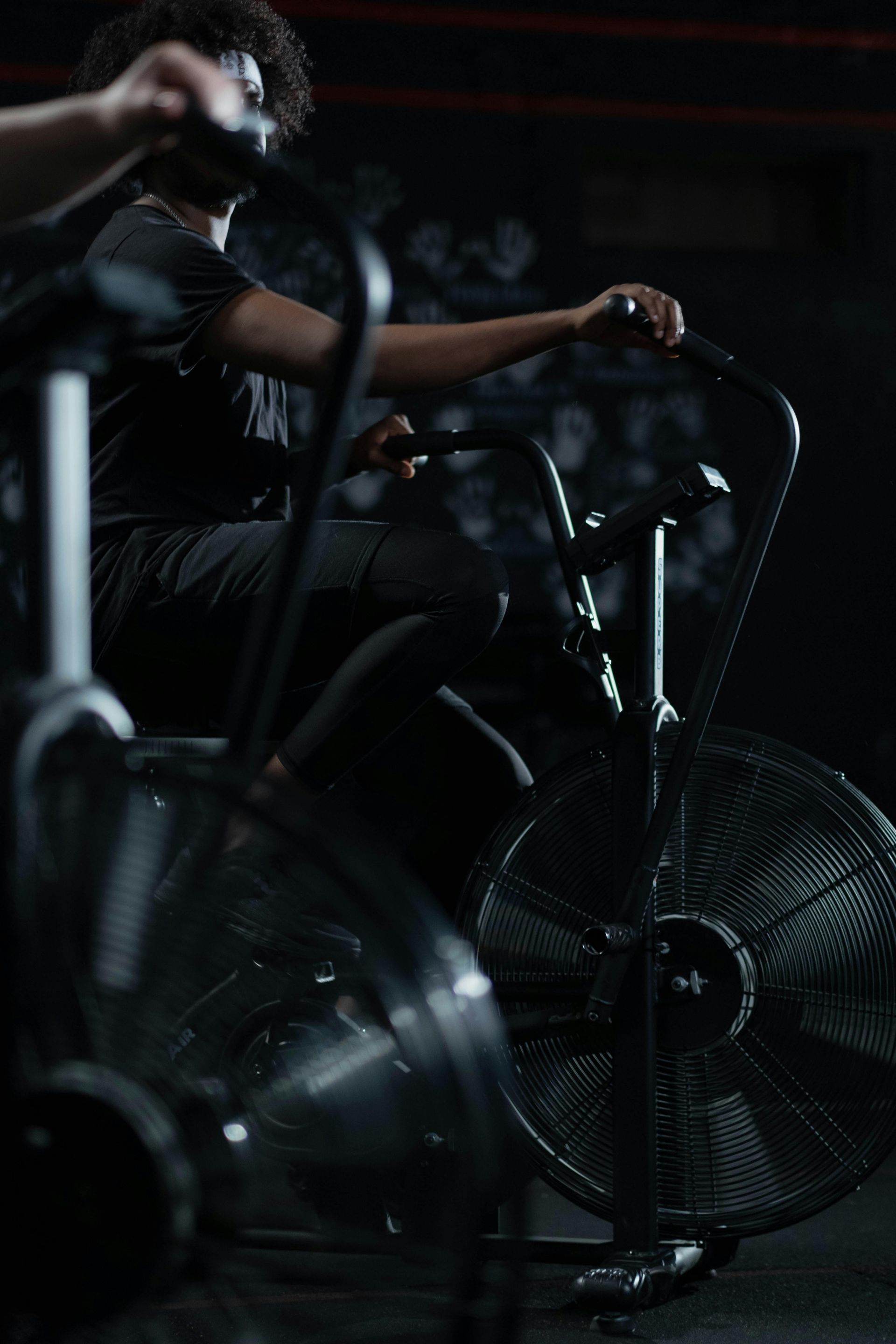 Exercise Bike Health Benefits: From Toning Muscles to Burning Calories